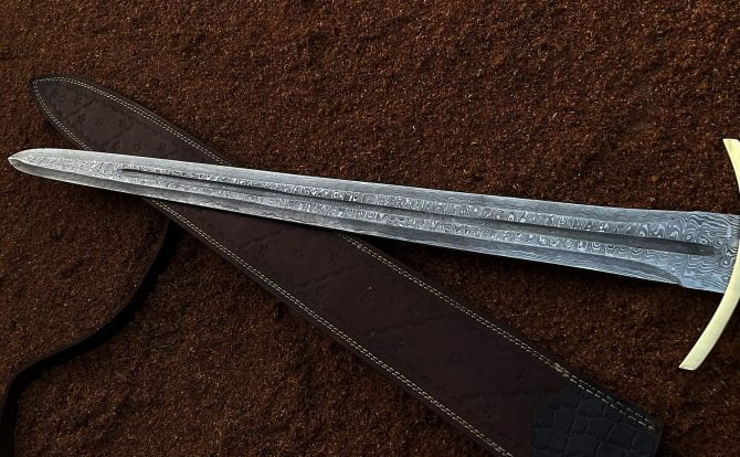 Custom Made Game Of Thrones Rob Starks Sword Damascus Steel Replica ...